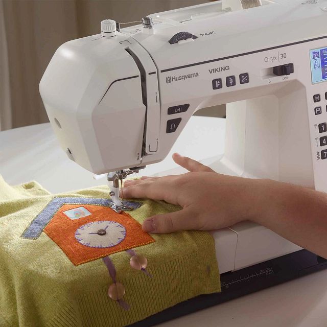 HUSQVARNA® VIKING® ONYX™ 30 Sewing Machine - Mckinney Sew and Vac